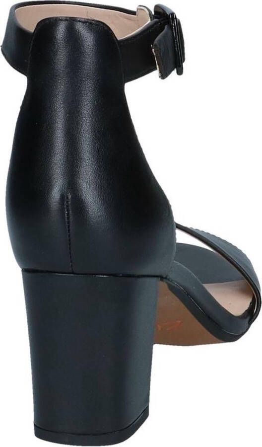 Clarks Dames schoenen Deva Mae D black leather - Schoenen.nl