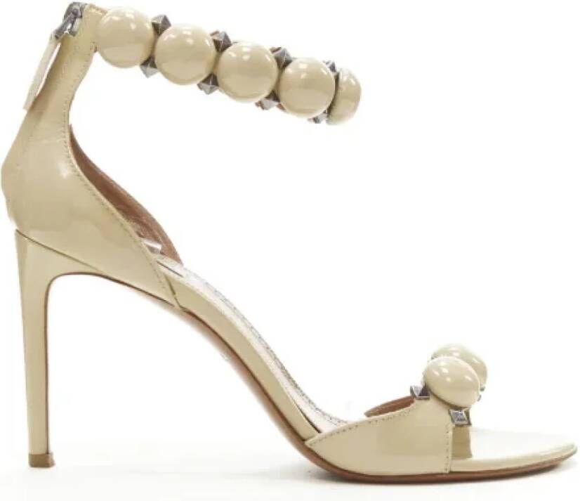 Alaïa Pre-owned Leather heels Beige Dames - Schoenen.nl