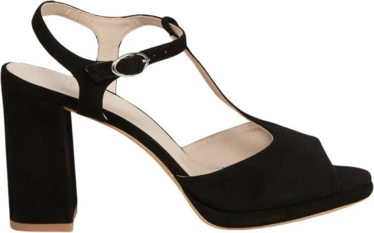 Anaki Zwarte leren T-bar sandalen Black Dames - Schoenen.nl