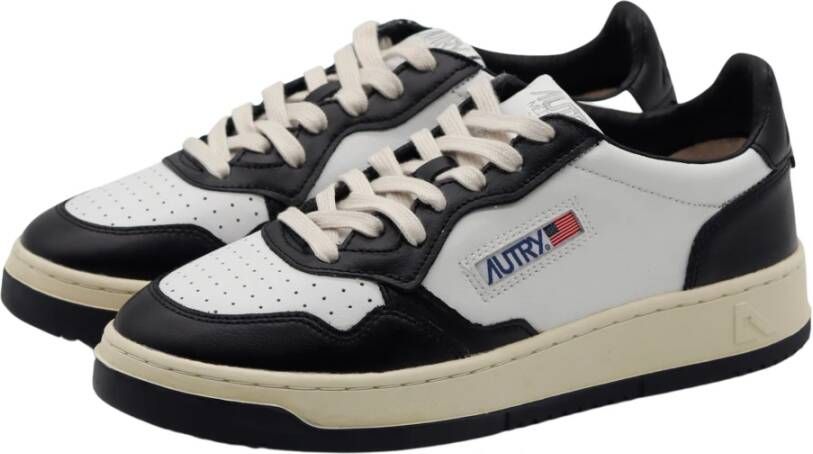 Autry Zwarte lage sneakers met contrasterende inzetstukken Zwart ...
