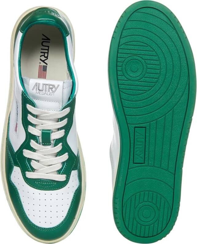 Autry Witte Groene Leren Sneaker met Geperforeerde Neus Groen Heren ...
