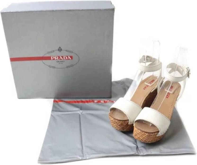 Prada Vintage Pre-owned Leather heels White Dames - Schoenen.nl
