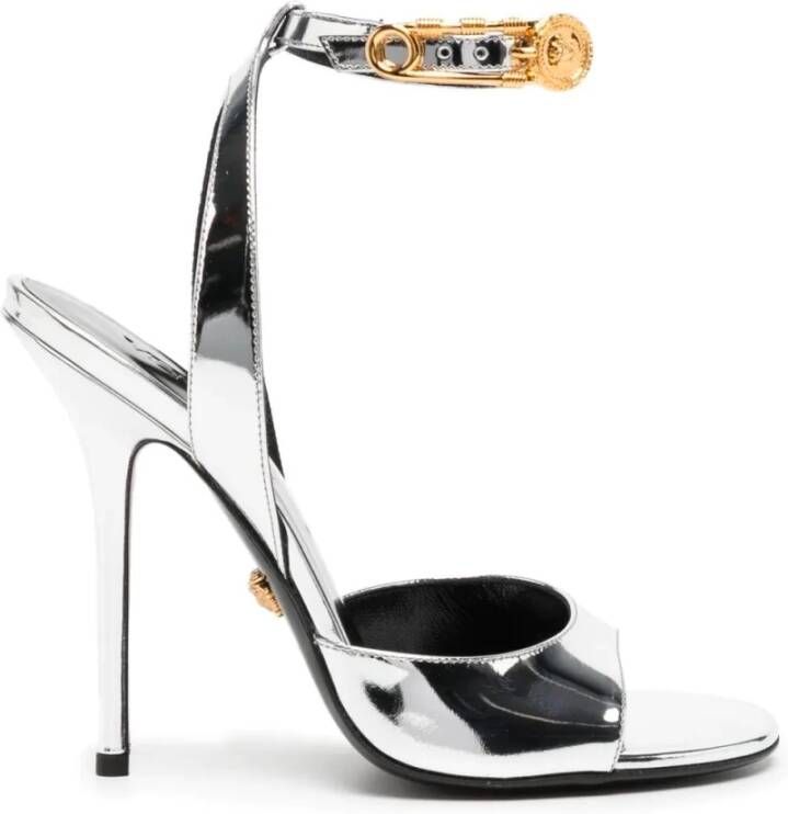 Versace Lakleren Sandalen met Gouden Medusa Plaque Gray Dames - Schoenen.nl